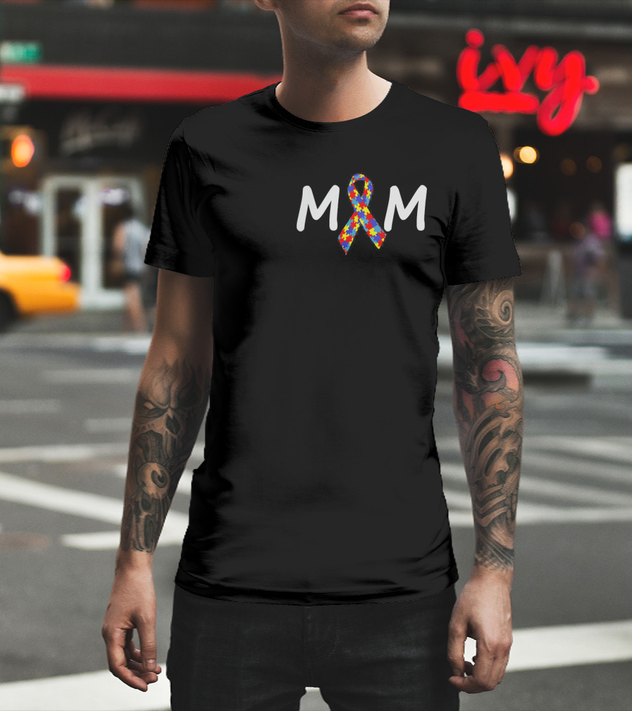 MOM Puzzle Ribbon Autism Awareness T-Shirt