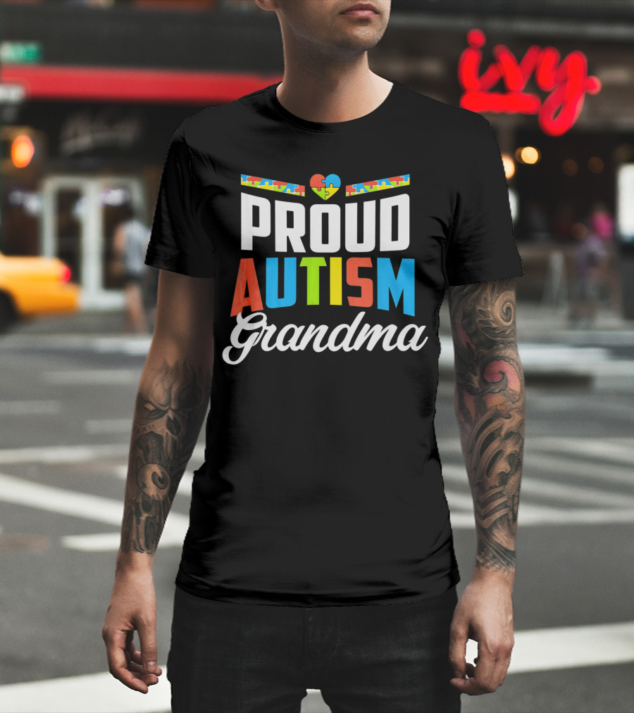 Proud Autism Grandma Puzzle Heart Awareness Support T-Shirt