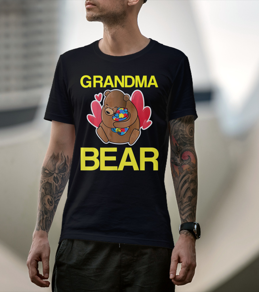 Grandma Bear Hugging Bear With Autism Puzzle Heart Balloon T-Shirt