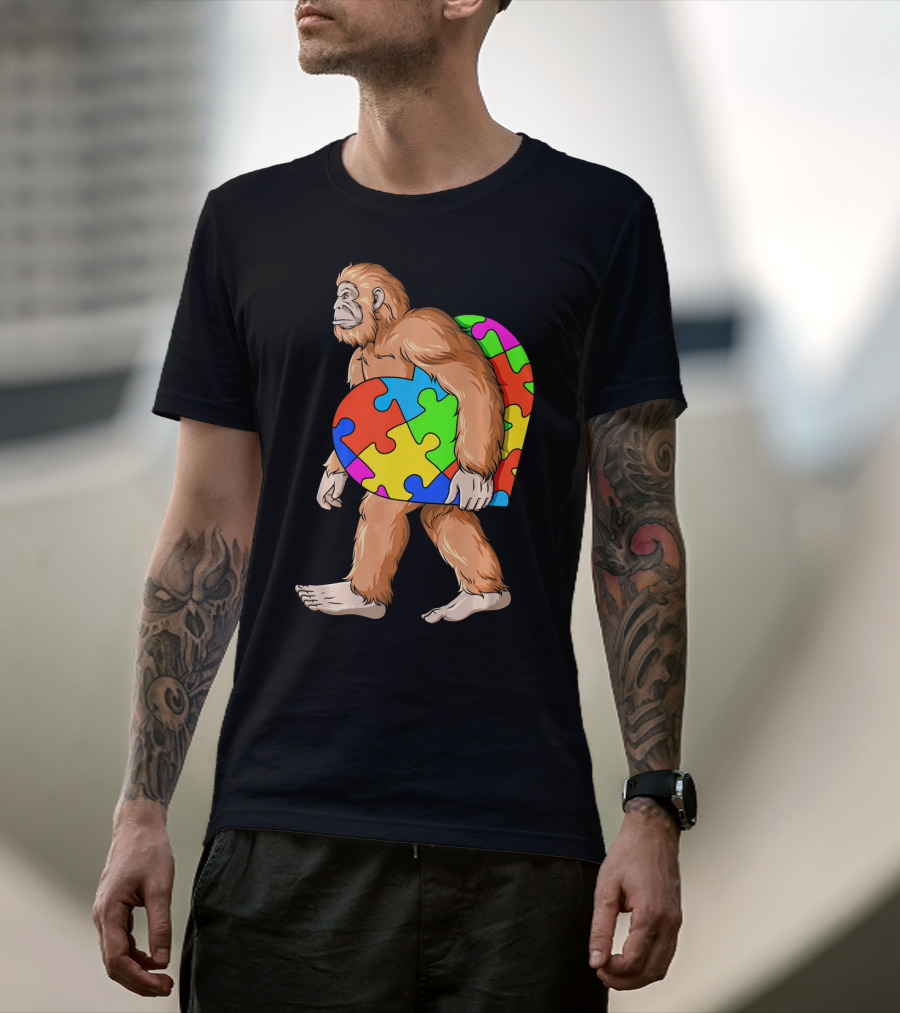 Bigfoot Holding Heart-Shaped Autism Awareness Puzzle T-Shirt
