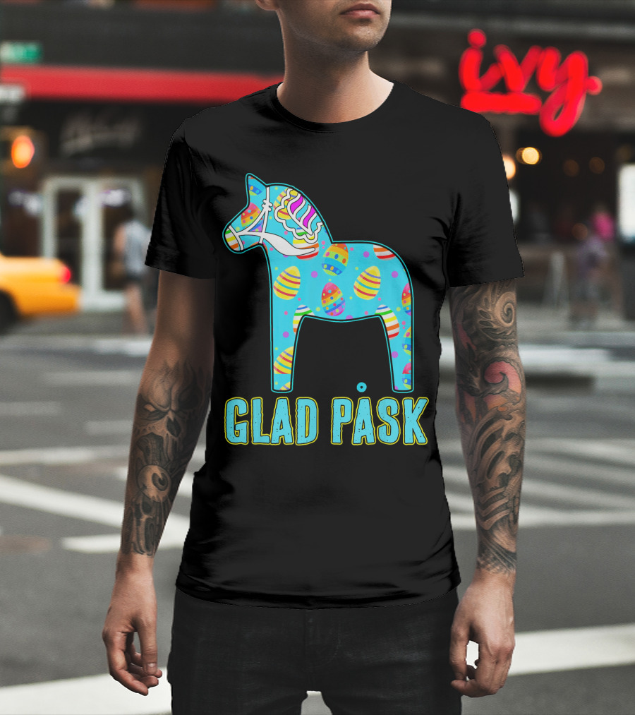 Glad Påsk Swedish Easter Dala Horse With Colorful Eggs T-Shirt