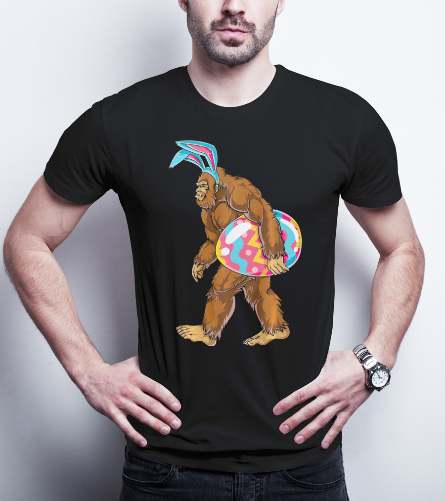 Bigfoot Sasquatch With Easter Bunny Ears And Egg T-Shirt