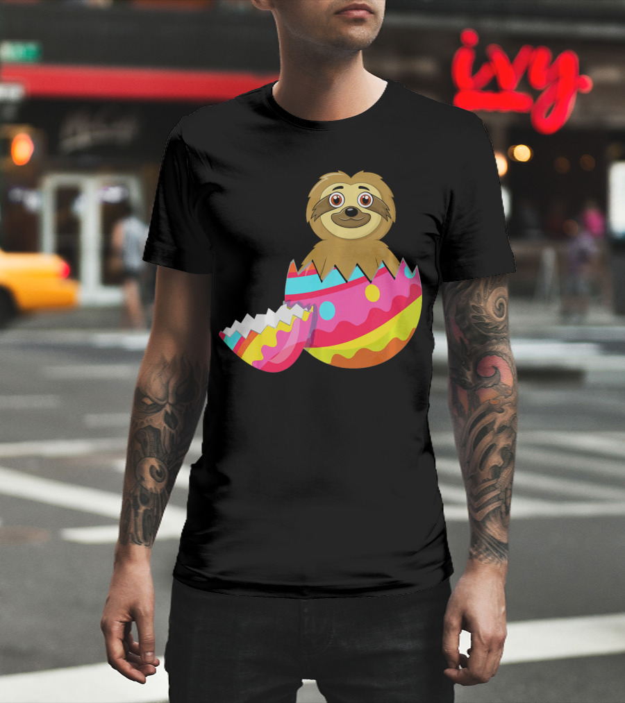 Funny Sloth Easter Egg Decorated Colorful Eggshell T-Shirt