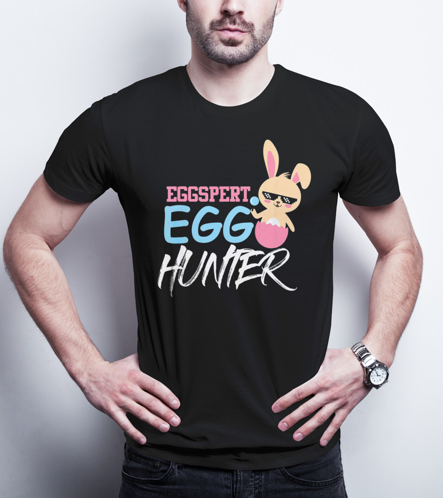 Eggspert Egg Hunter Bunny Sunglasses Easter Fun T-Shirt
