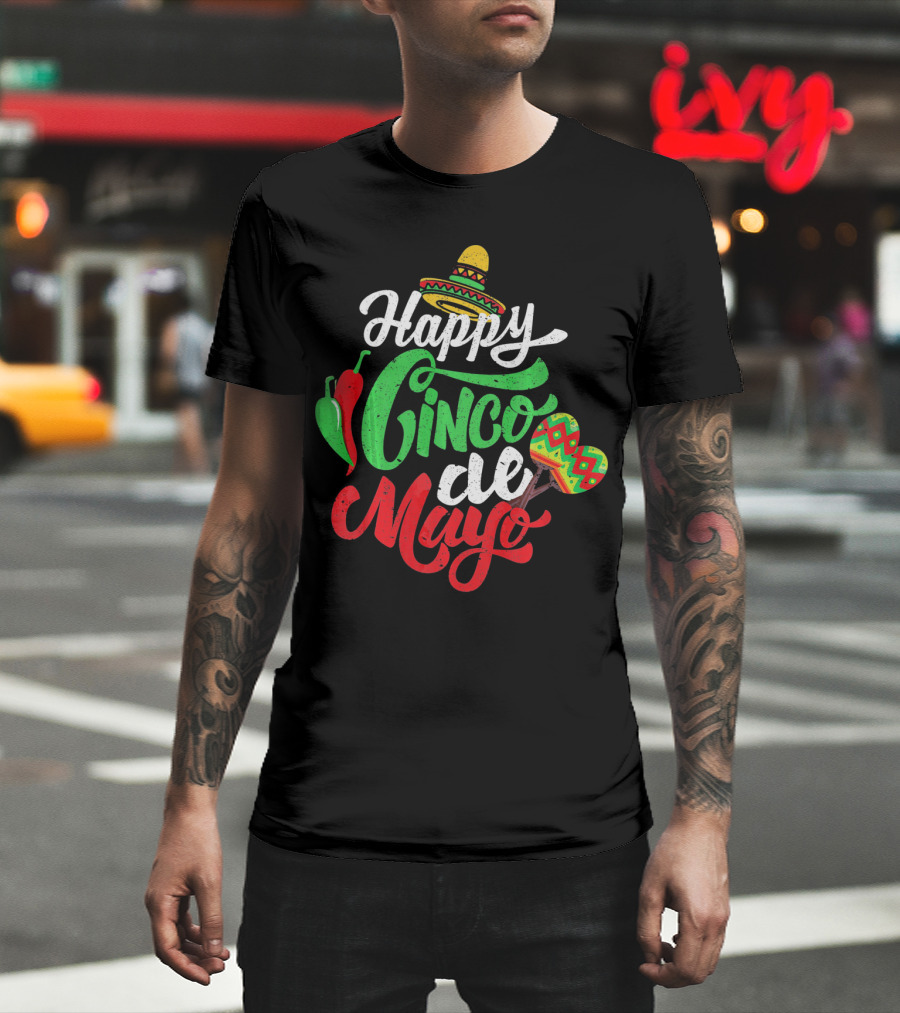 Happy Cinco De Mayo Mexican Peppers Sombrero Maracas T-Shirt