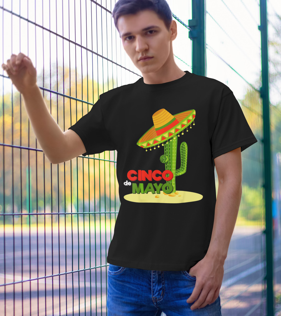 Fiesta Cinco De Mayo Cactus With Sombrero T-Shirt