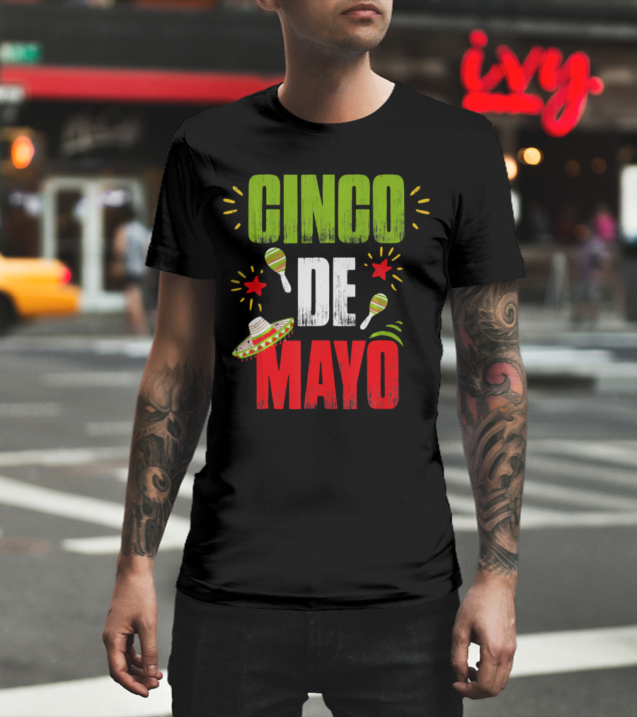 Cinco De Mayo Sombrero Maracas T-Shirt