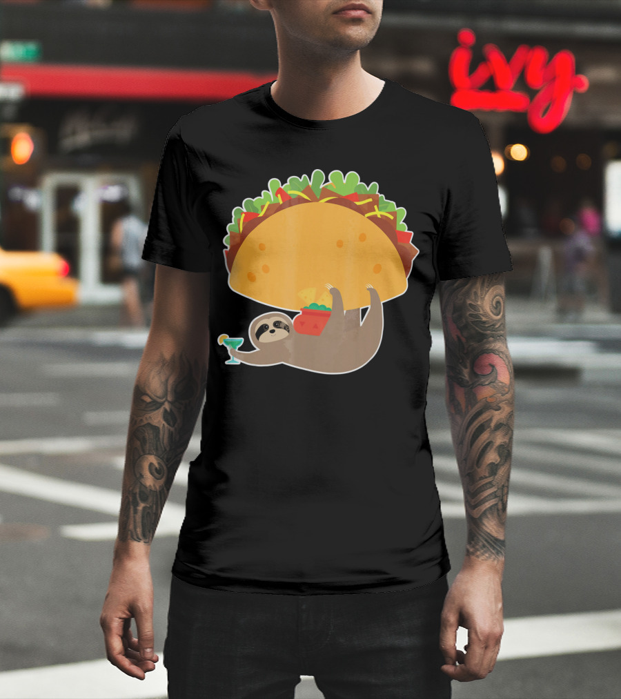 Funny Cinco De Mayo Sloth Taco Holding Margarita T-Shirt