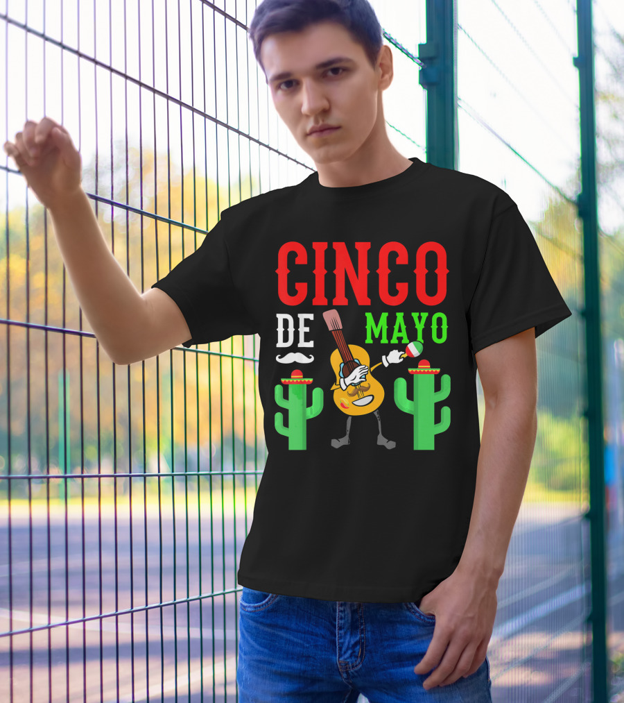 Cinco De Mayo Dabbing Guitar With Cactus And Mustache T-Shirt