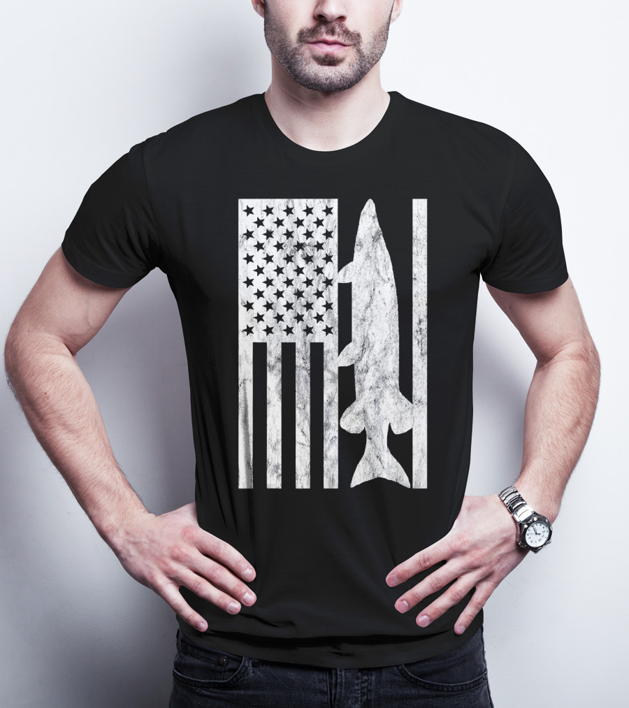 American Flag Musky Fishing T-Shirt