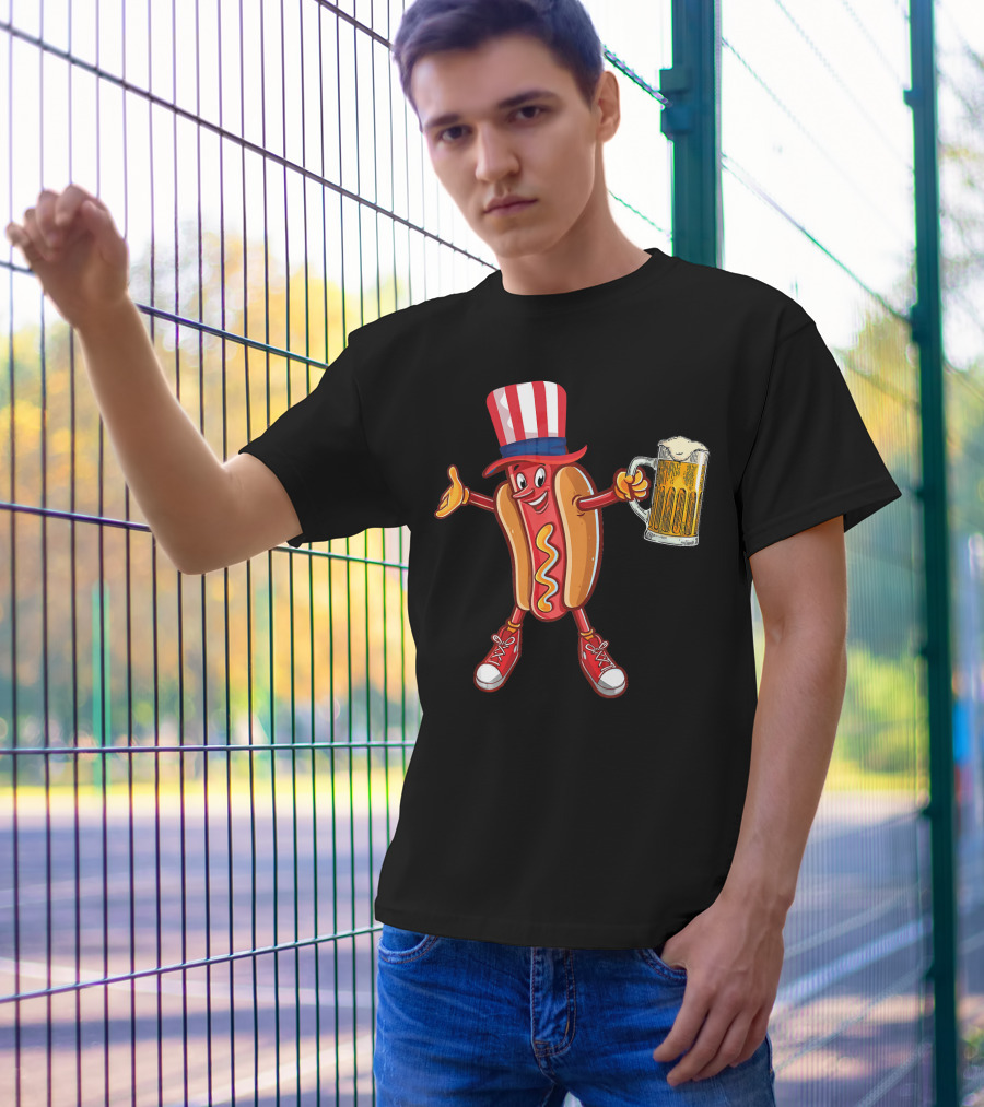 Funny Hot Dog Wearing US Flag Hat Holding Beer Mug T-Shirt