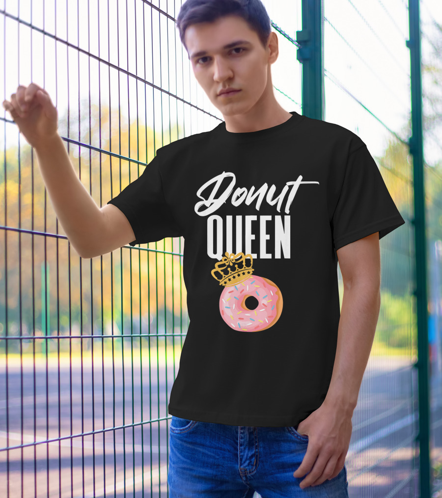 Donut Queen Sprinkled Women And Girls Pink Donut With Crown T-Shirt
