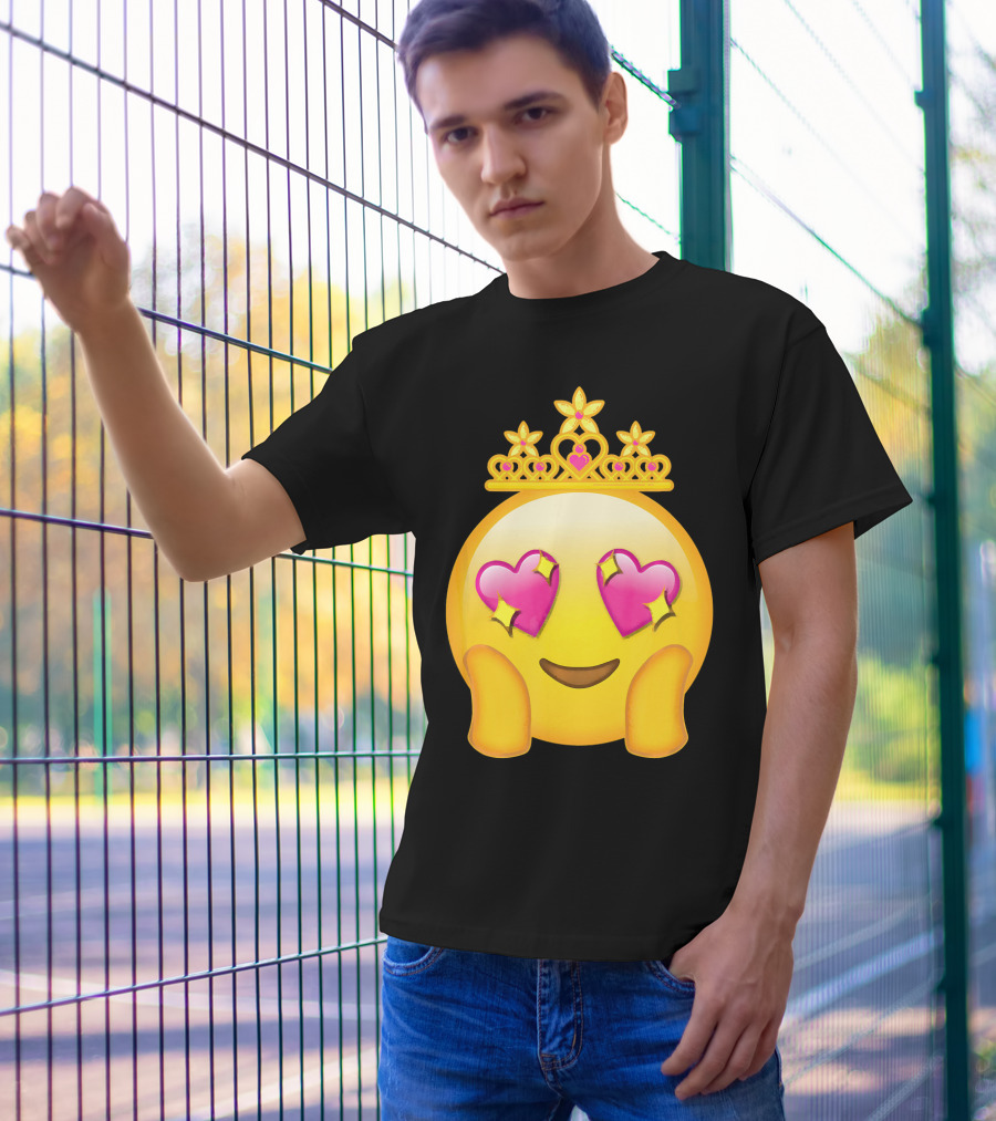 Emoticon Queen Heart Eyes Emoji With Crown Princess T-Shirt
