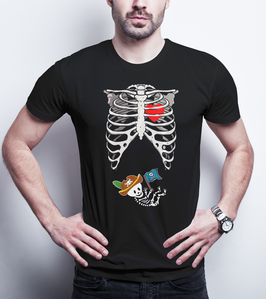 Halloween Pregnancy Pirate Skeleton Dad Heart With Baby Skeleton Pirate Hat And Flag T-Shirt