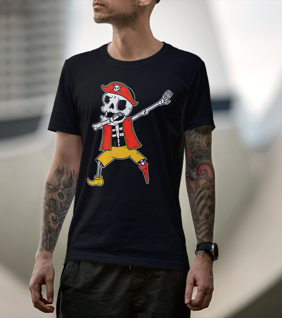 Dabbing Skeleton Pirate Skull And Crossbones Hat T-Shirt
