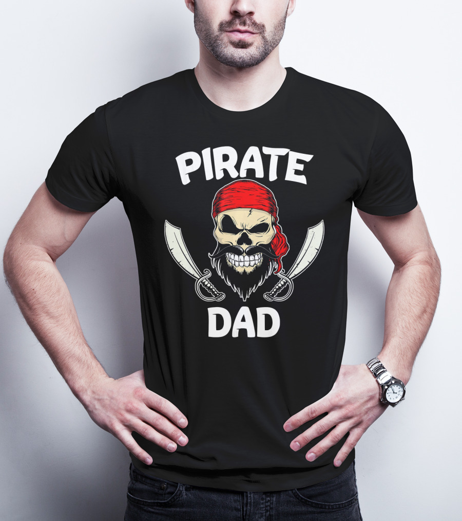 Pirate Dad Skull With Beard And Crossed Swords Halloween T-Shirt