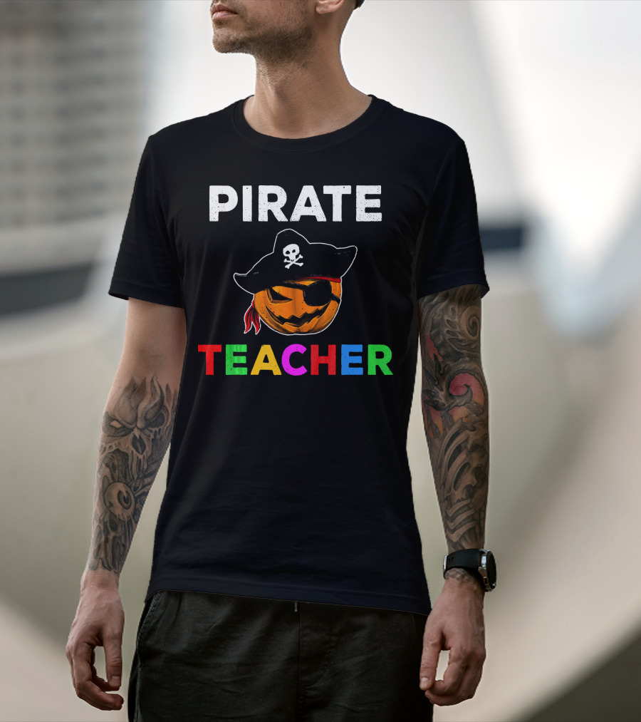 Pirate Teacher Halloween Pumpkin Skull Party T-Shirt