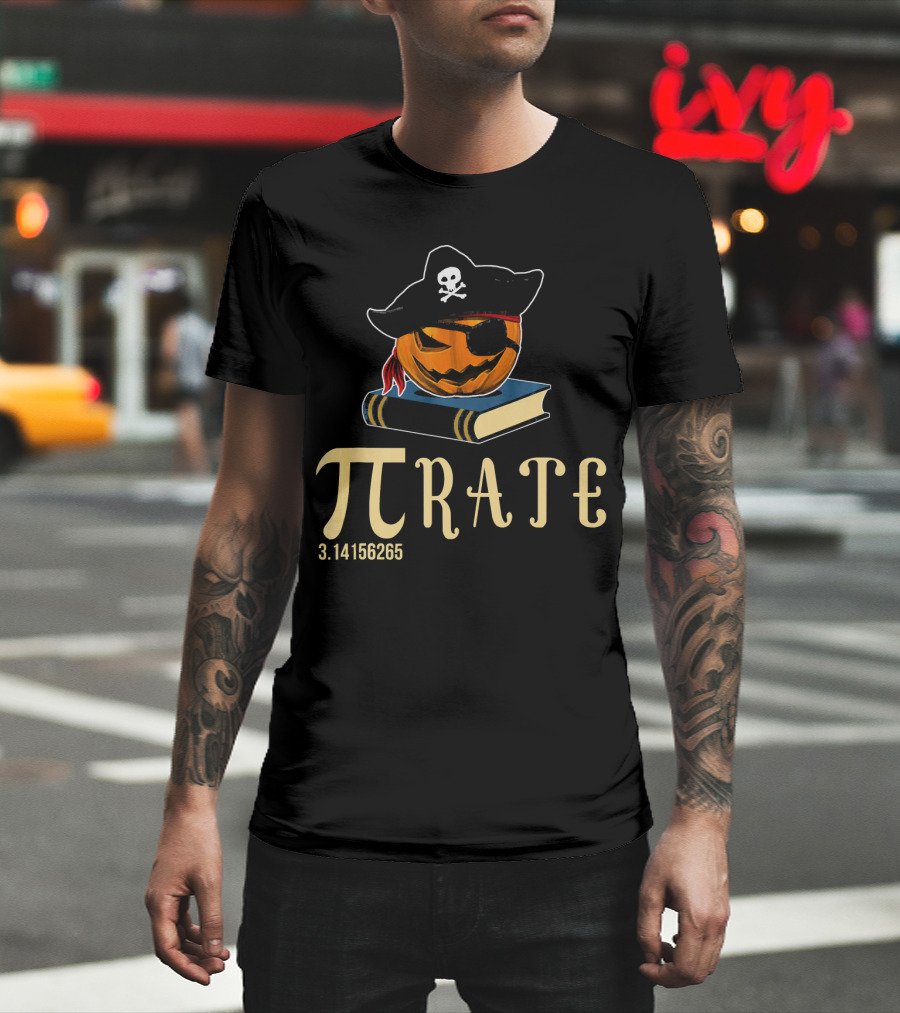 Pi Rate 3.14156265 Pirate Math Teacher Funny Pumpkin Halloween T-Shirt