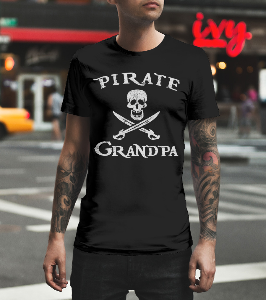 Pirate Grandpa Skull And Crossed Swords T-Shirt