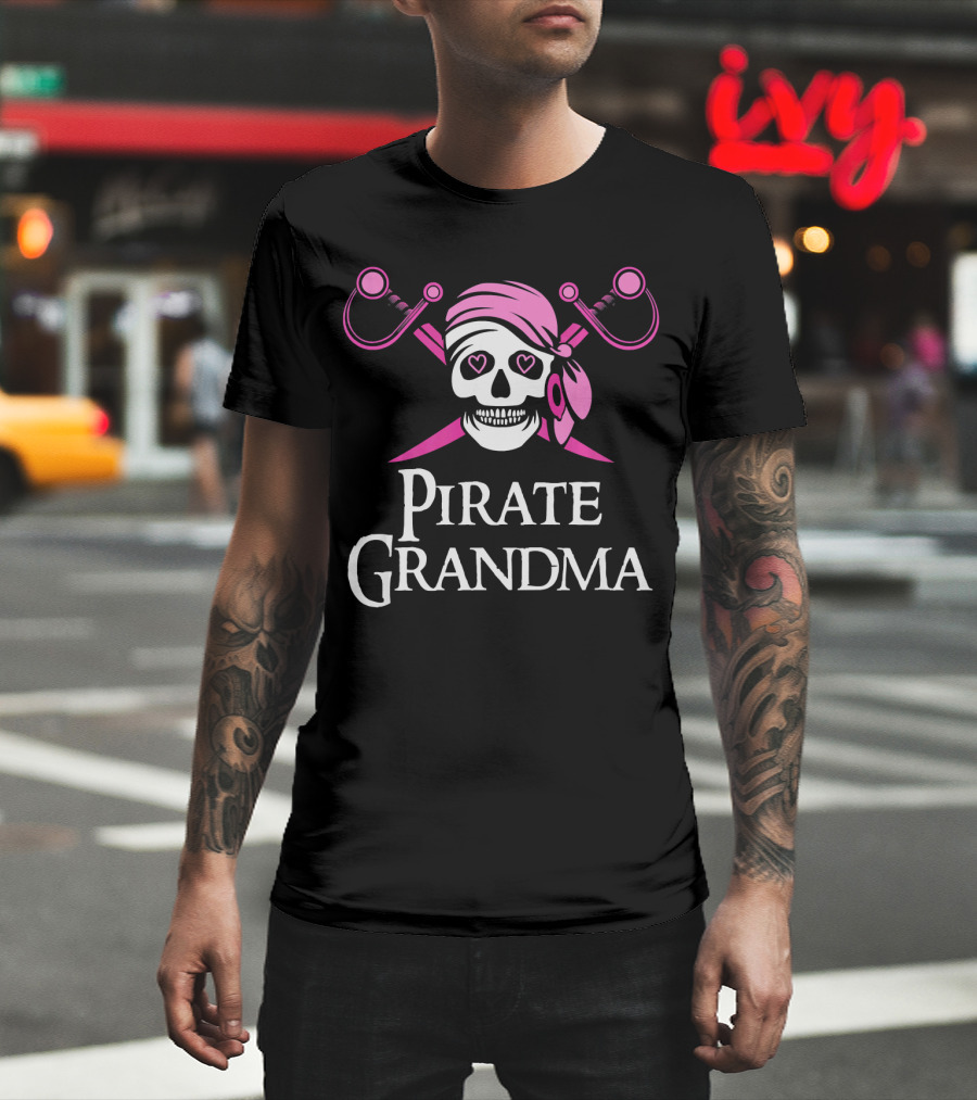 Pirate Grandma Pink Skull And Crossbones T-Shirt