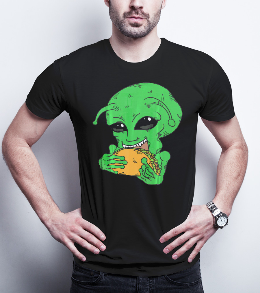 Alien Eating Taco Cool Outer Space UFO T-Shirt