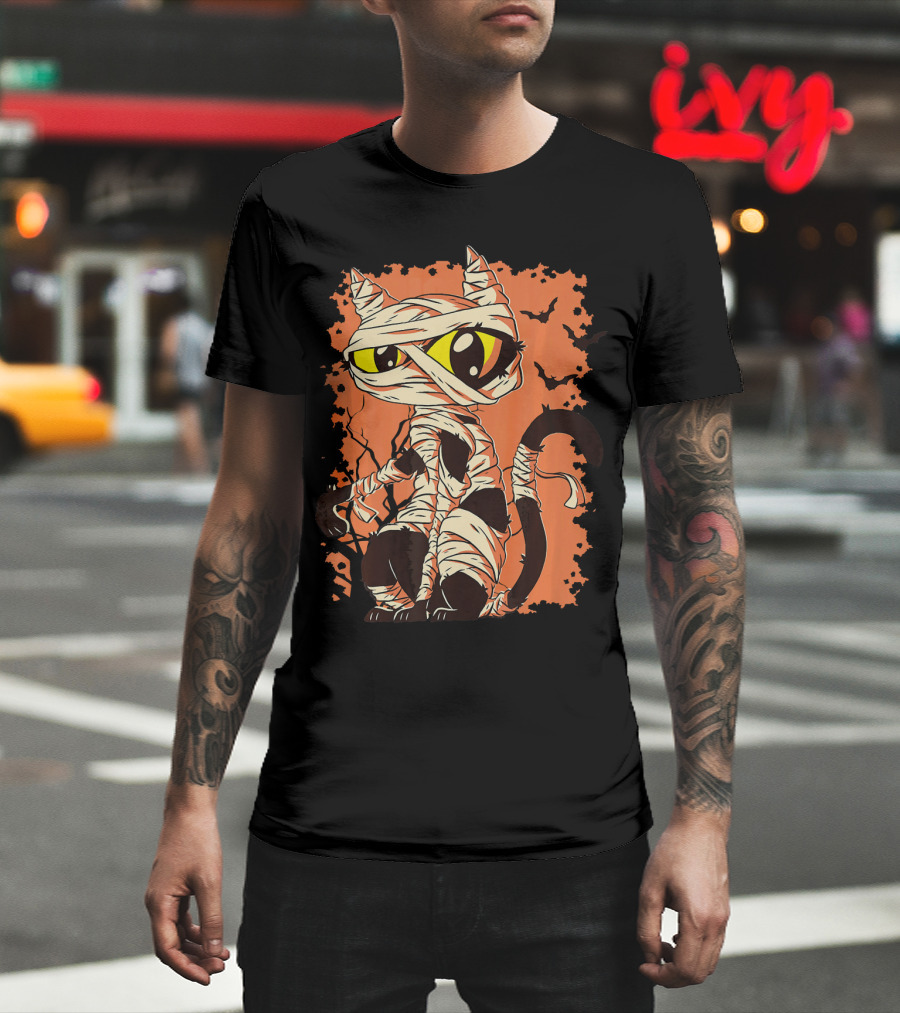 Mummy Cat With Yellow Eyes And Halloween Bats T-Shirt