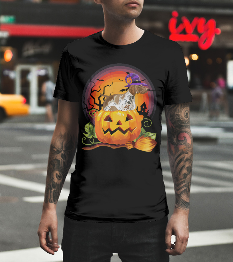 German Shorthaired Pointer Halloween Pumpkin Witch Hat Broomstick T-Shirt