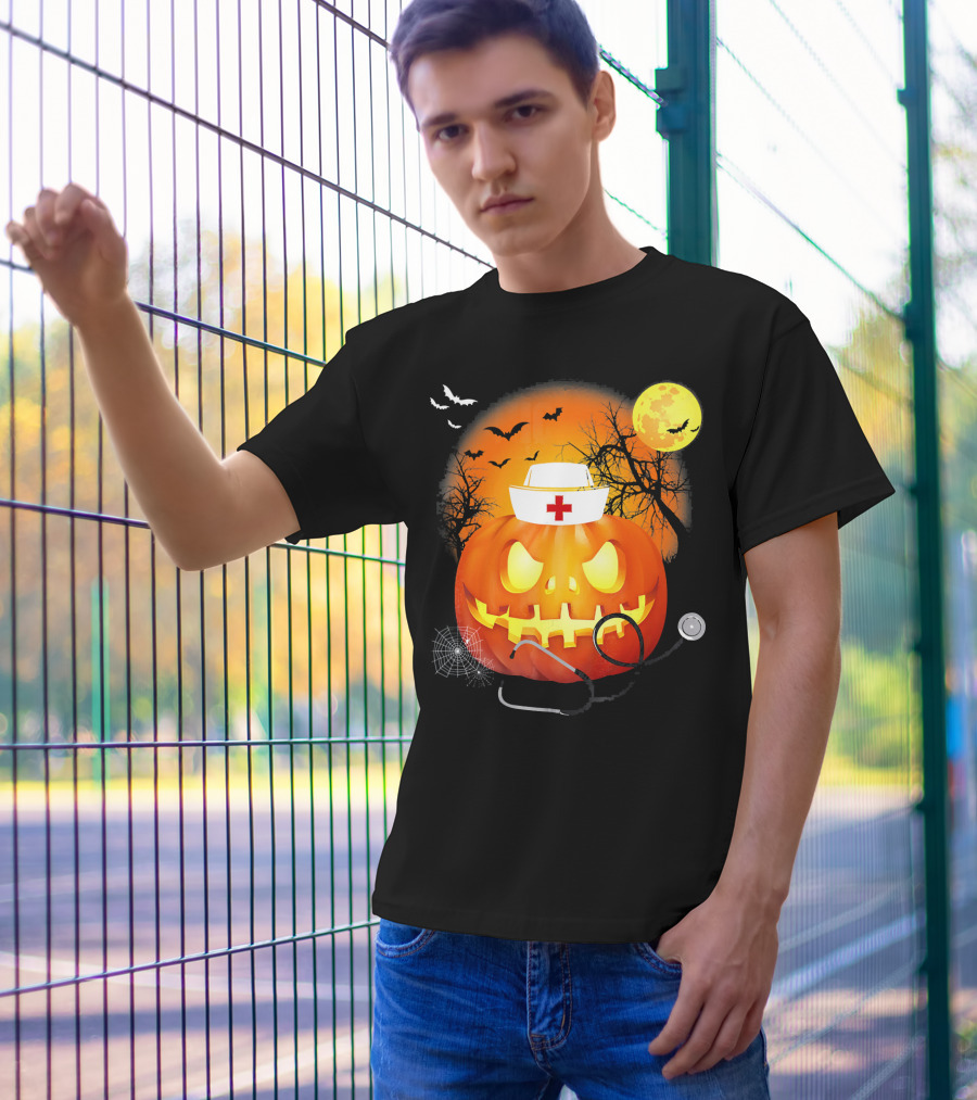 Nurse Halloween Pumpkin With Stethoscope And Bats T-Shirt