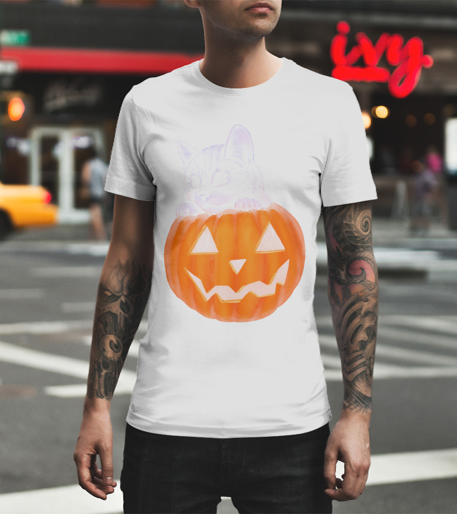 Kitten Peeking From Jack-O'-Lantern Pumpkin Halloween T-Shirt
