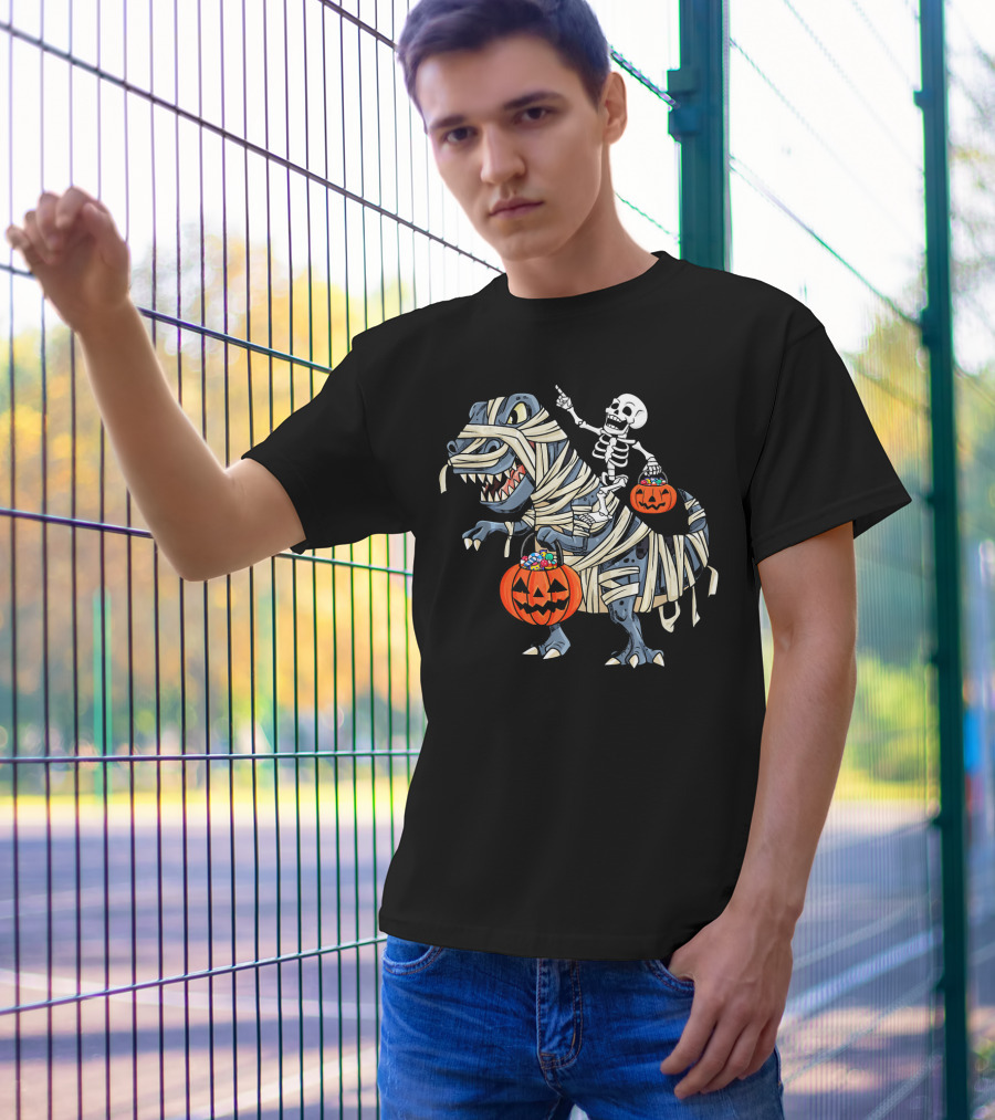 Skeleton Riding Mummy T-Rex With Pumpkin Candy Buckets Halloween Bo T-Shirt