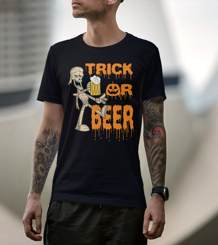 Trick Or Beer Mummy With Pumpkin And Mug T-Shirt