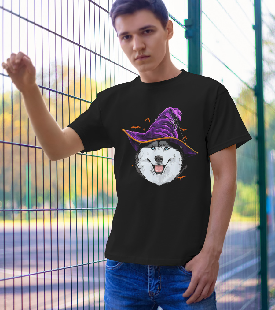 Siberian Husky Purple Witch Hat With Bats And Cobwebs T-Shirt