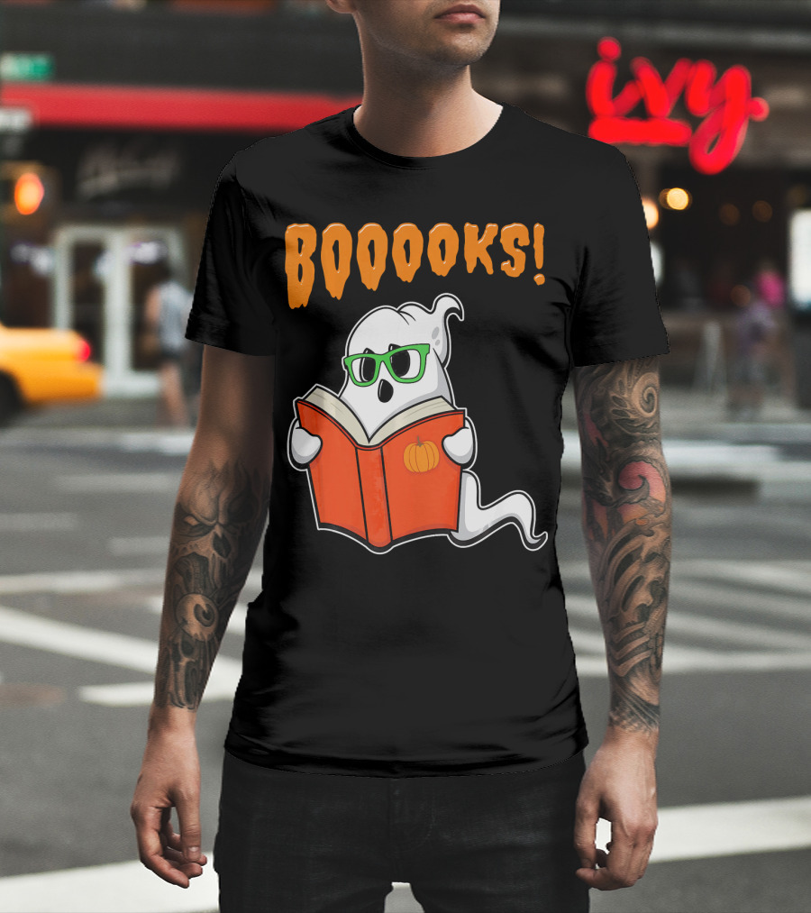 Booooks Ghost With Green Glasses And Pumpkin Book Funny Teacher Halloween T-Shirt