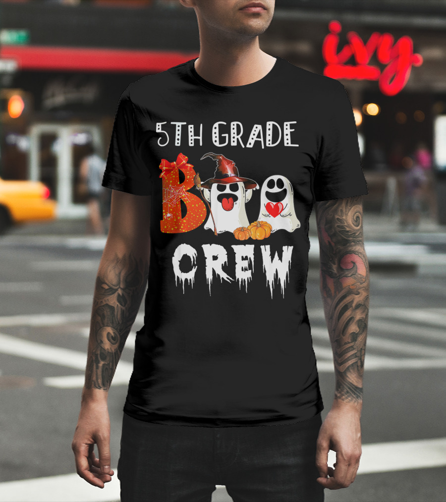 5Th Grade Boo Crew Halloween Ghosts With Witch Hat And Pumpkins T-Shirt