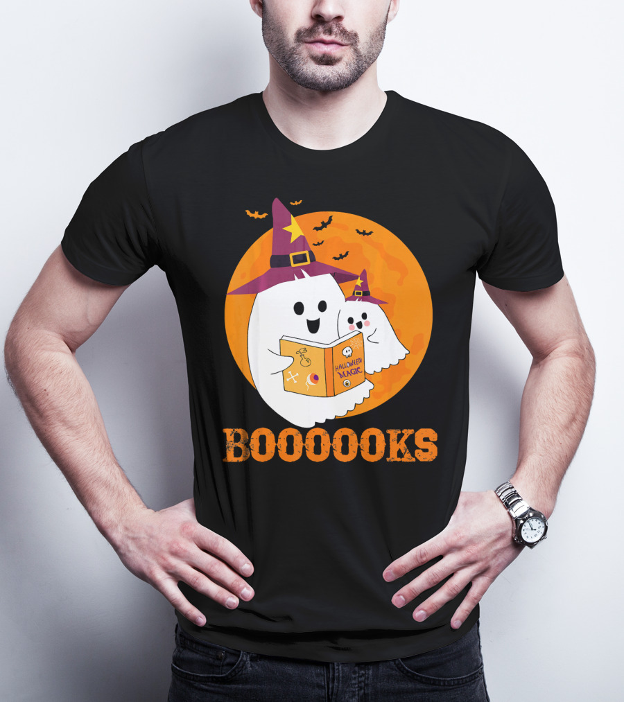 BOOOOKS Halloween Magic Ghosts Reading In Witch Hats T-Shirt