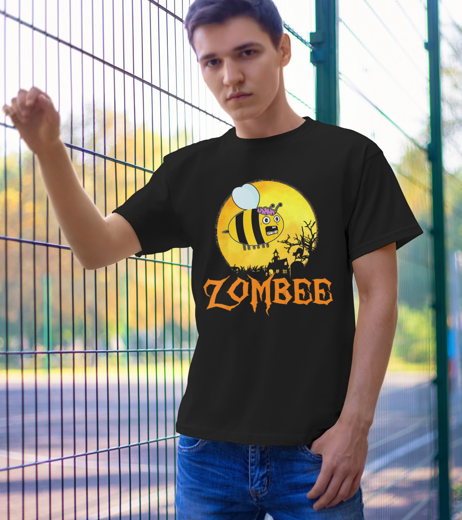 Zombee Funny Zombie Bee Halloween Spooky Moon Scene T-Shirt
