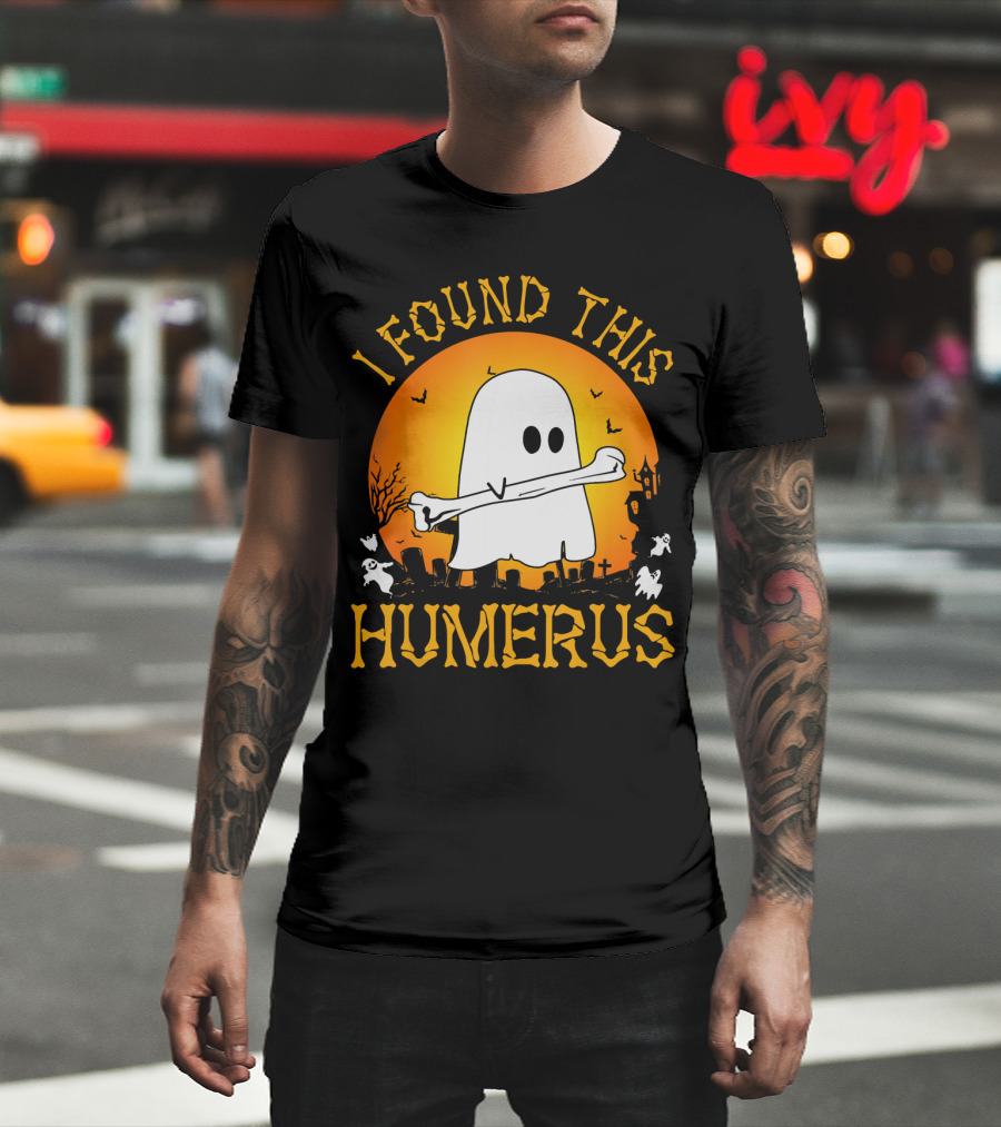 I Found This Humerus Halloween Ghost With Bone Spooky Graveyard Scene T-Shirt