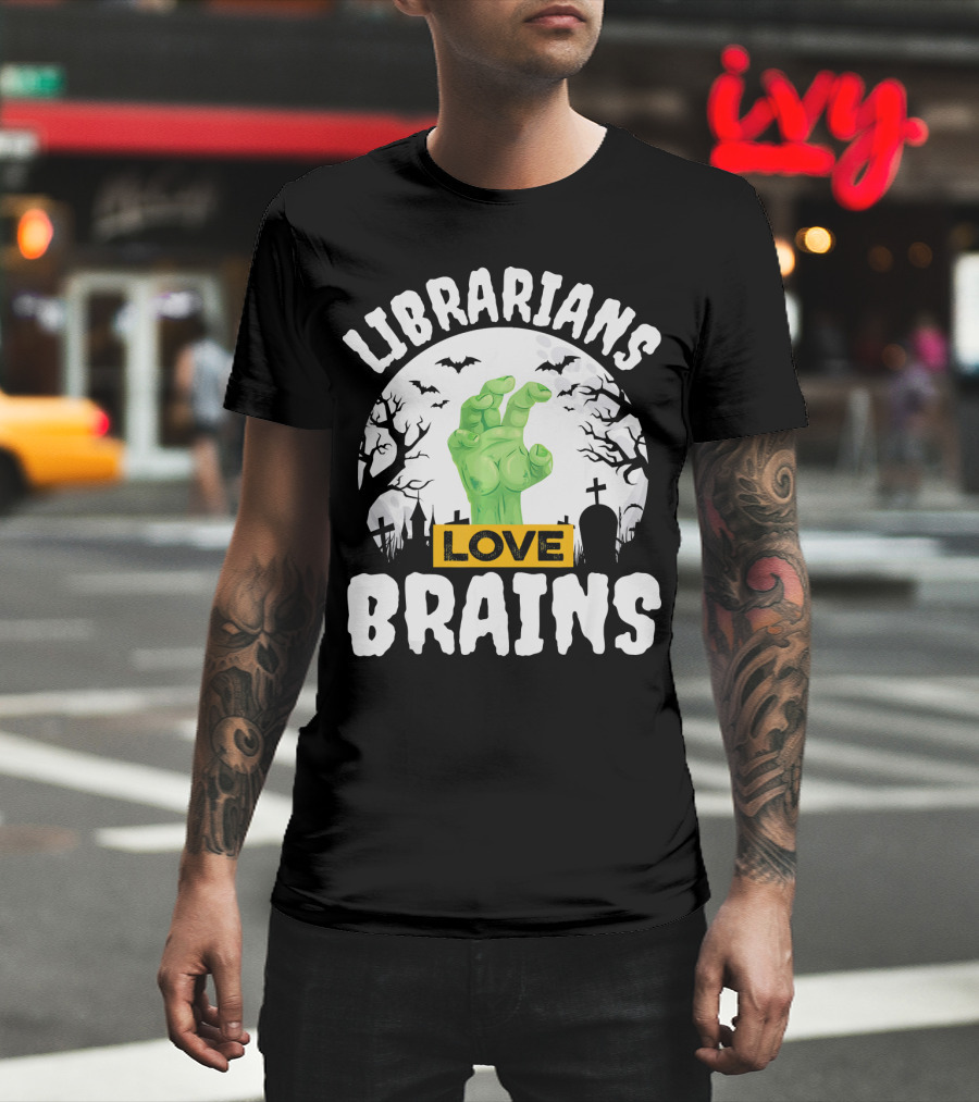 Librarians Love Brains Halloween Zombie Graveyard Scene T-Shirt