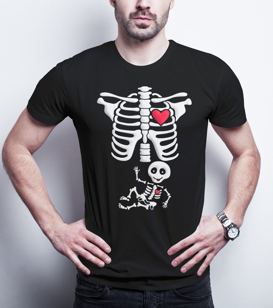 Pregnant Skeleton With Heart Ribcage And Smiling Baby Skeleton T-Shirt