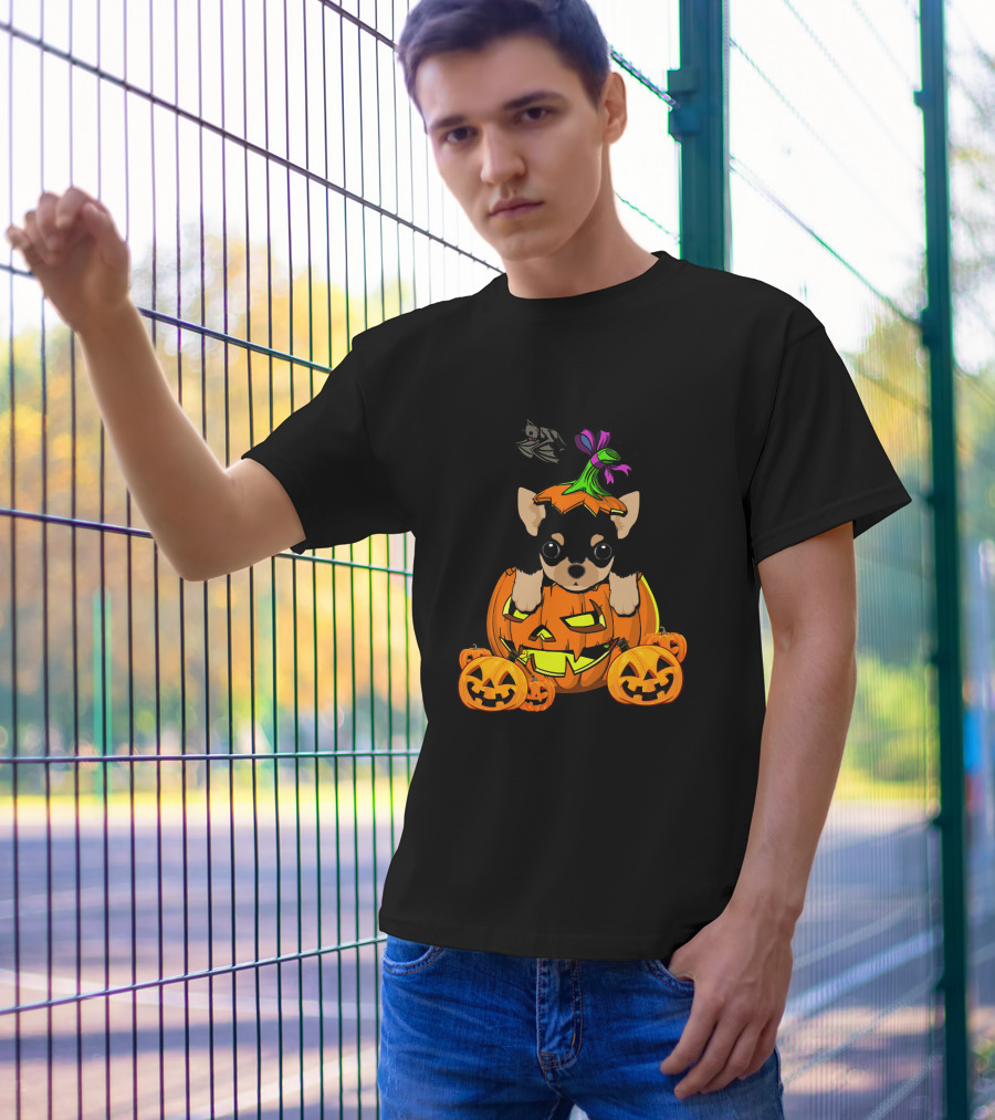 Happy Halloween Funny Chihuahua Jack-O'-Lantern Pumpkin With Bats T-Shirt