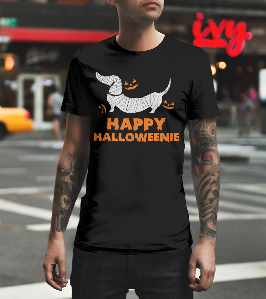 Happy Halloweenie Dachshund Mummy With Jack-O'-Lanterns T-Shirt