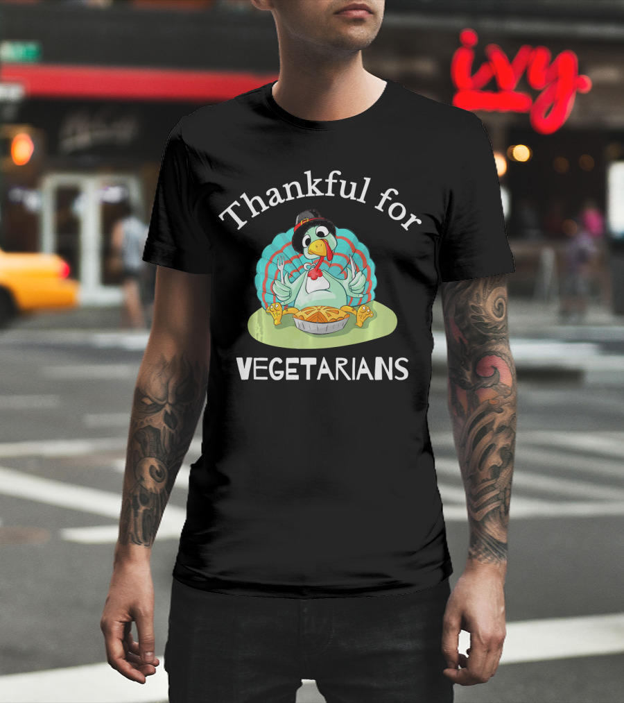 Thankful For Vegetarians Turkey Eating Pie T-Shirt