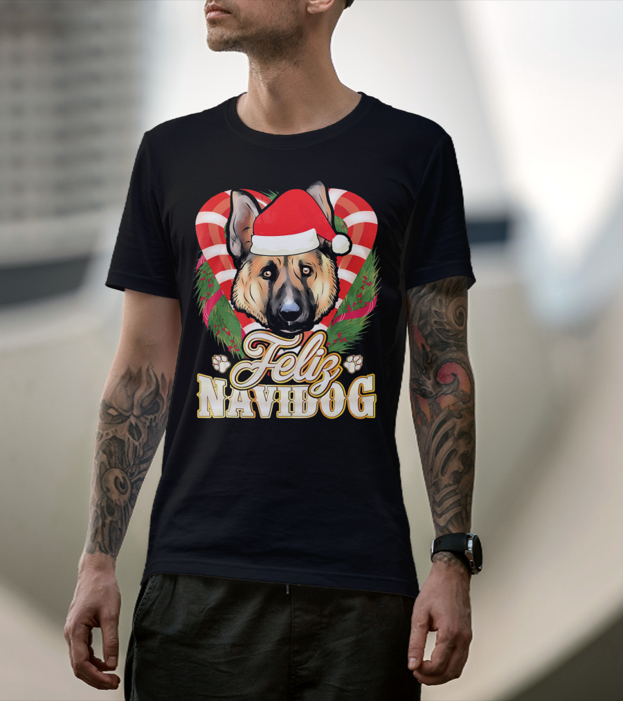 Feliz Navidog German Shepherd Santa Hat Christmas Wreath T-Shirt