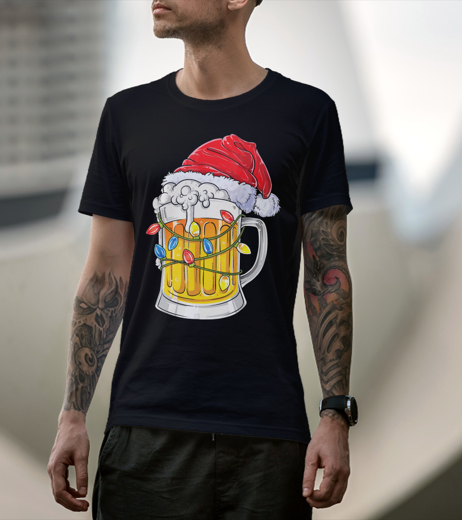Beer Mug With Santa Hat And Christmas Lights T-Shirt
