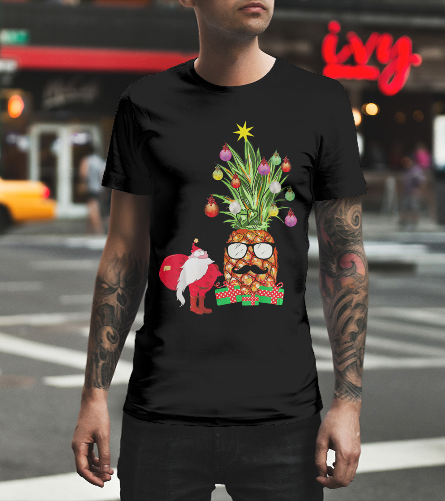 Santa Pineapple Christmas Tree With Gifts And Ornaments T-Shirt