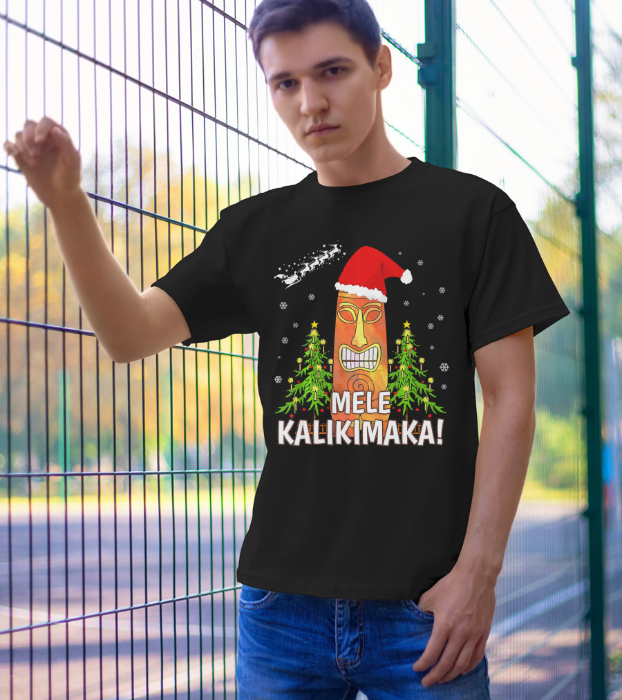 Mele Kalikimaka Santa Hat Tiki Christmas Trees Snowflakes Santa Sleigh T-Shirt