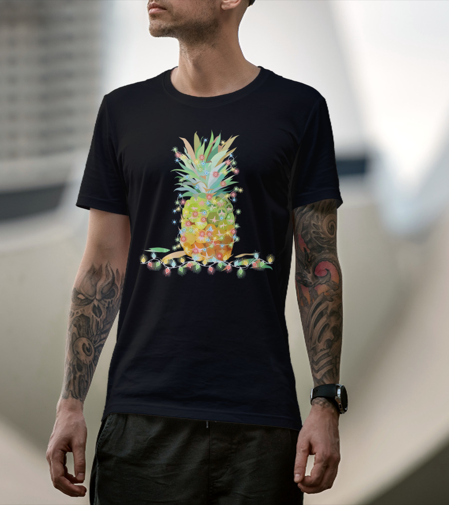Beach Tropical Christmas Pineapple Lights Holiday Decor T-Shirt