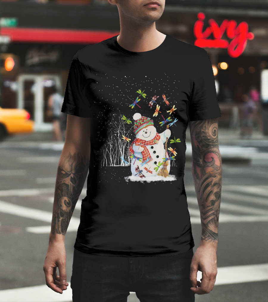 Merry Christmas Dragonfly Snowman In Winter Scene T-Shirt