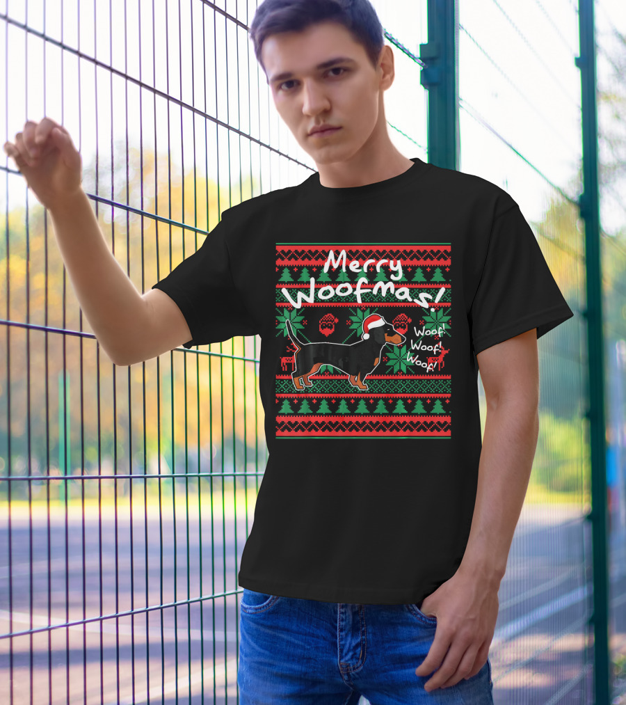Merry Woofmas Dachshund Dog With Santa Hat Woof Woof Woof Christmas T-Shirt