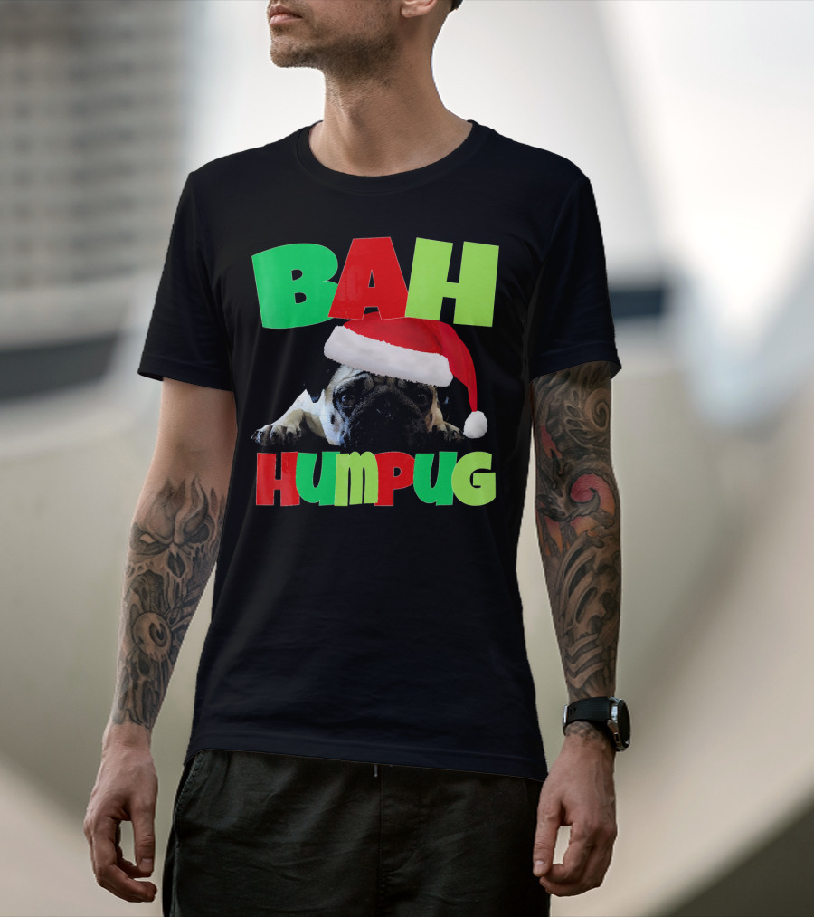 Bah Humpug Santa Hat Funny Grumpy Pug T-Shirt